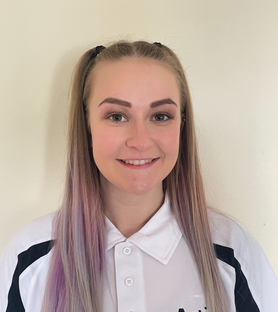 Chloe Evans's Instagram, Twitter & Facebook on IDCrawl